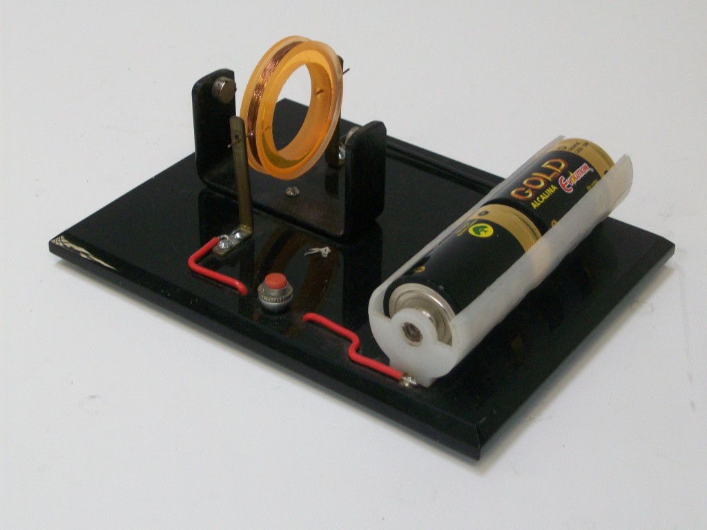 modelo de motor de espira – Laboratório de Demonstrações